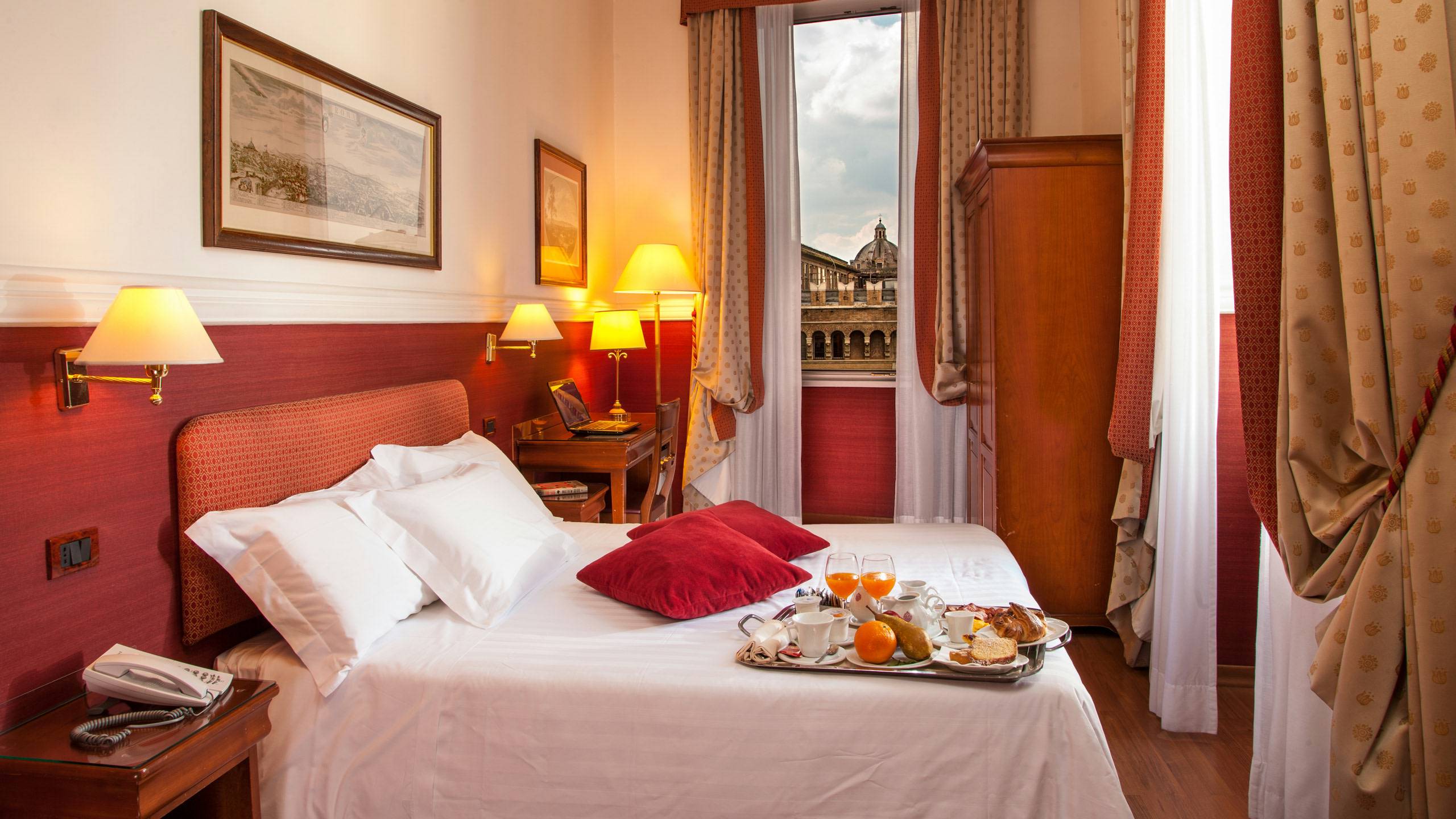 Hotel Cosmopolita | Rome | Official Site